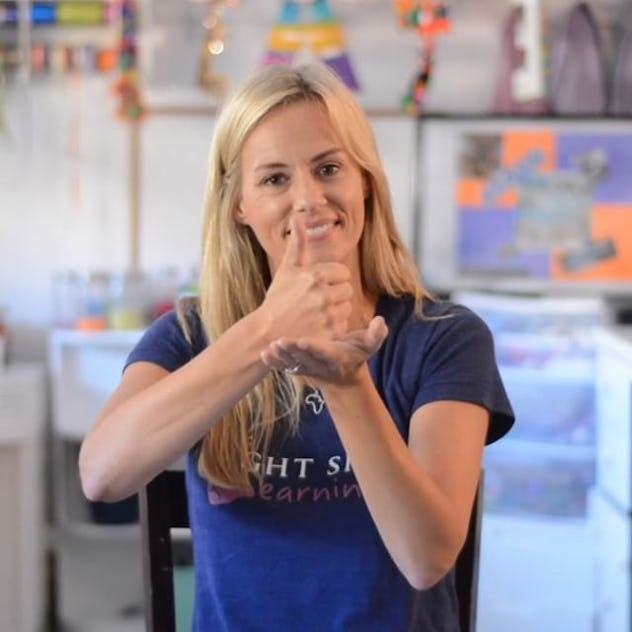 6 Baby Sign Language Videos To Watch, To Teach Your Little One All The ...