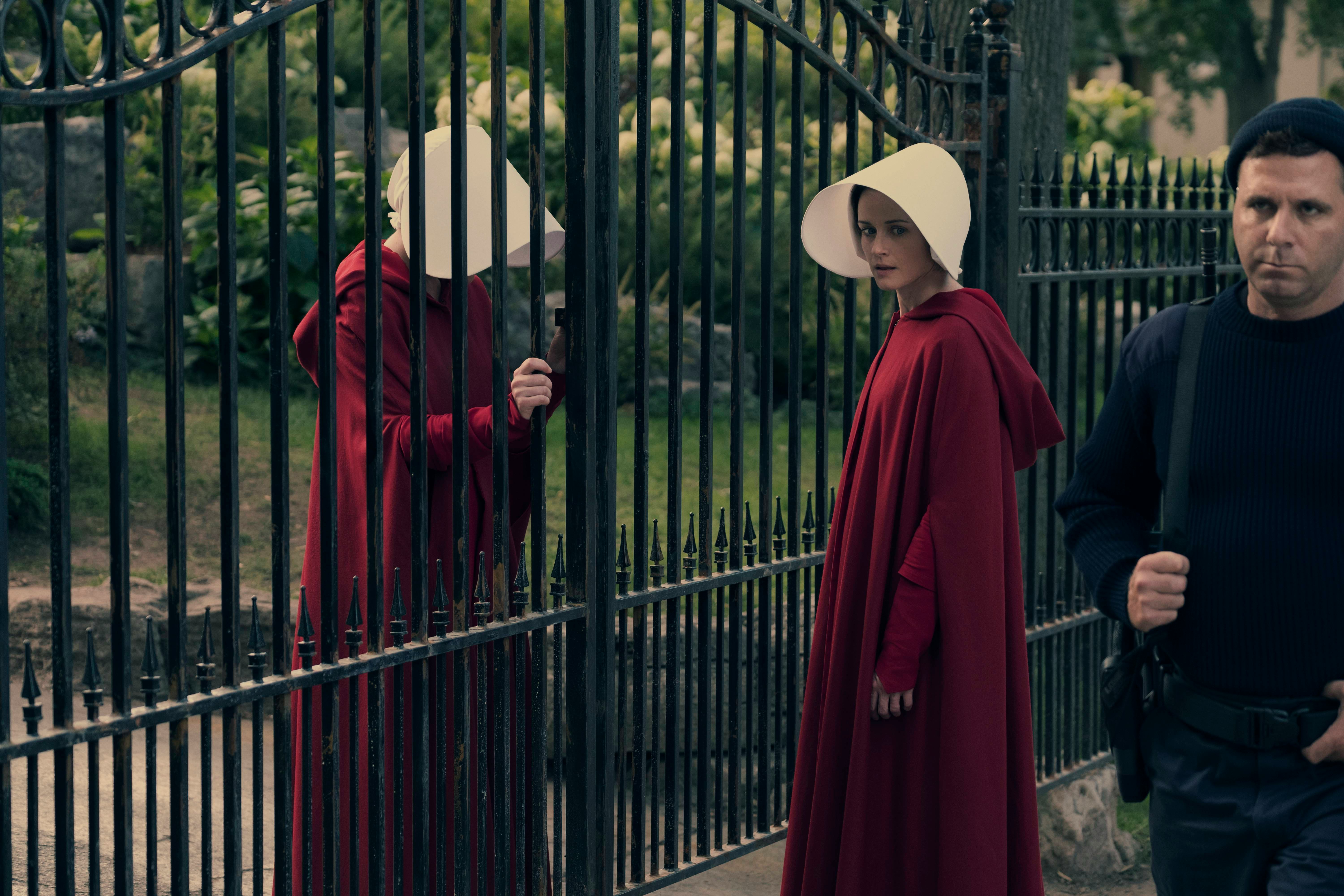What Happened To Ofglen In 'The Handmaid's Tale' Season 1? Here Are All ...