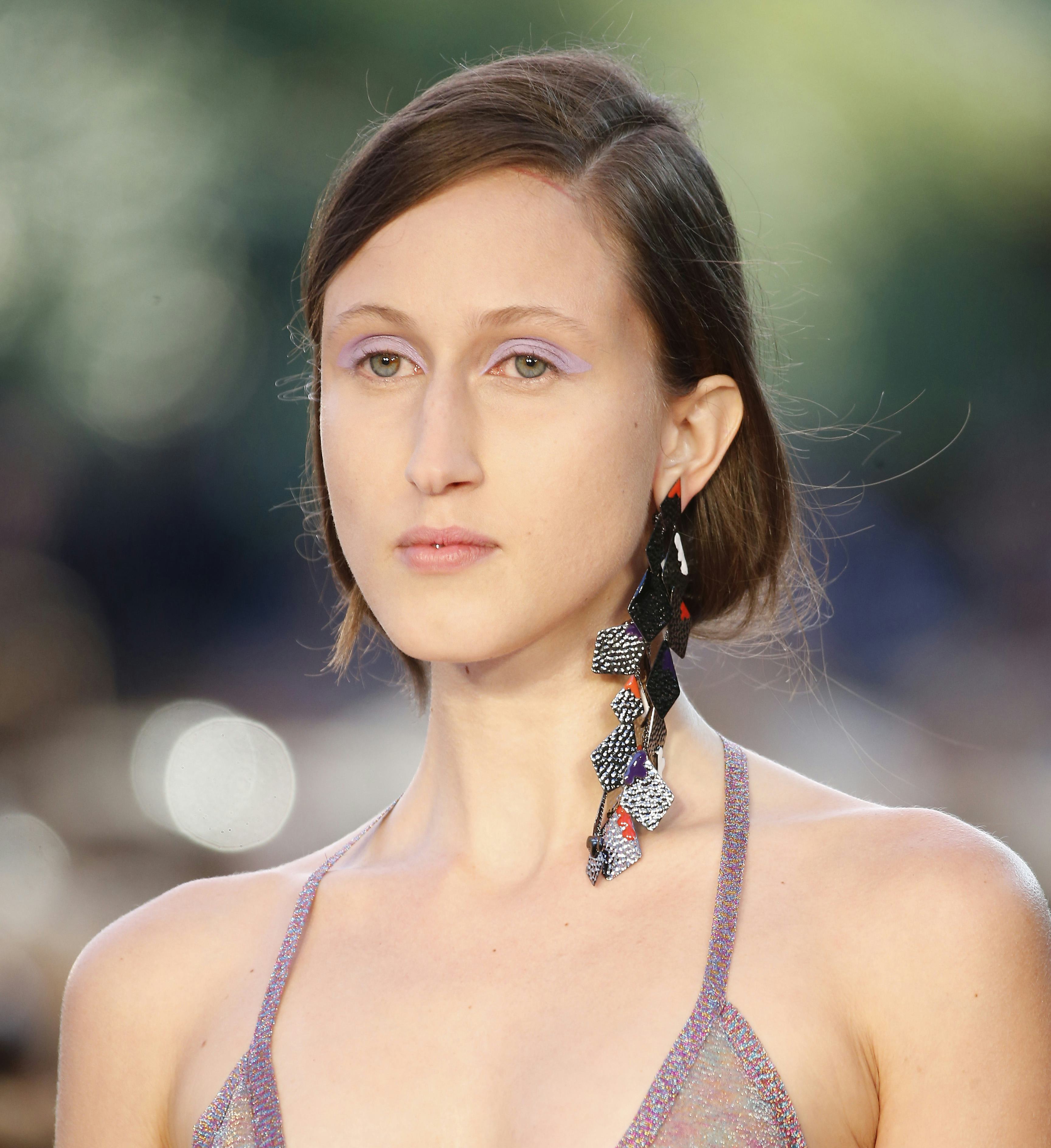 Millennial Lilac Makeup Is A Pastel Dream & You're Gonna See It ...