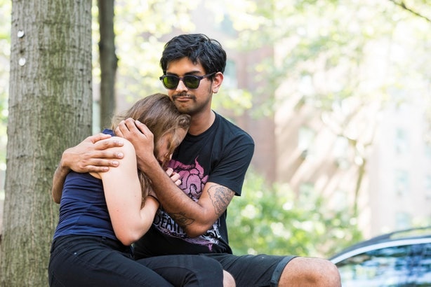 7 Ways To Tell If You're In Love With Someone Vs. If You Love Them ... 7 Ways To Tell If You're In Love With Someone Vs. If You Love Them ...