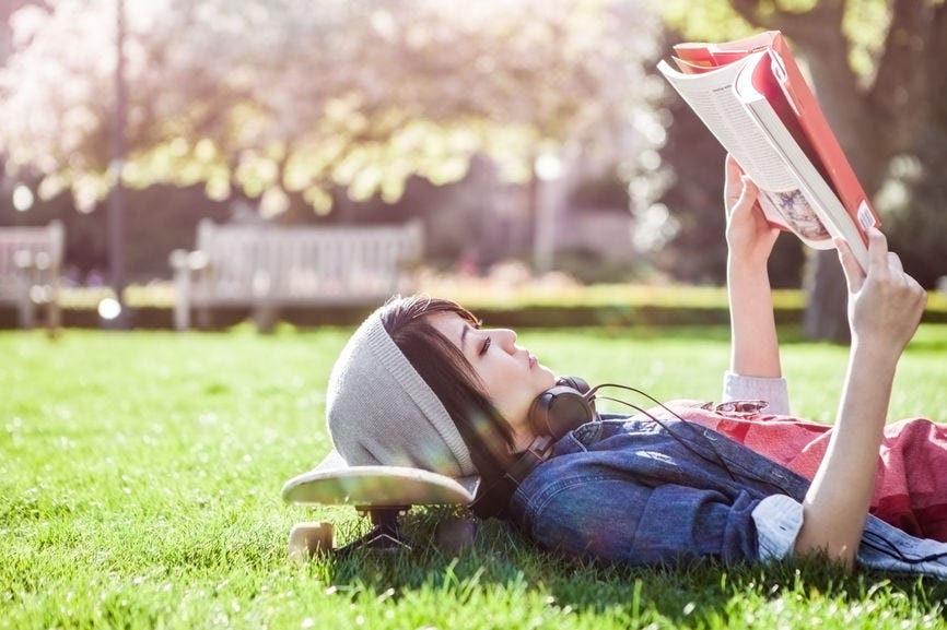 15 Reading Hacks To Make Your Summer More Enjoyable And Productive