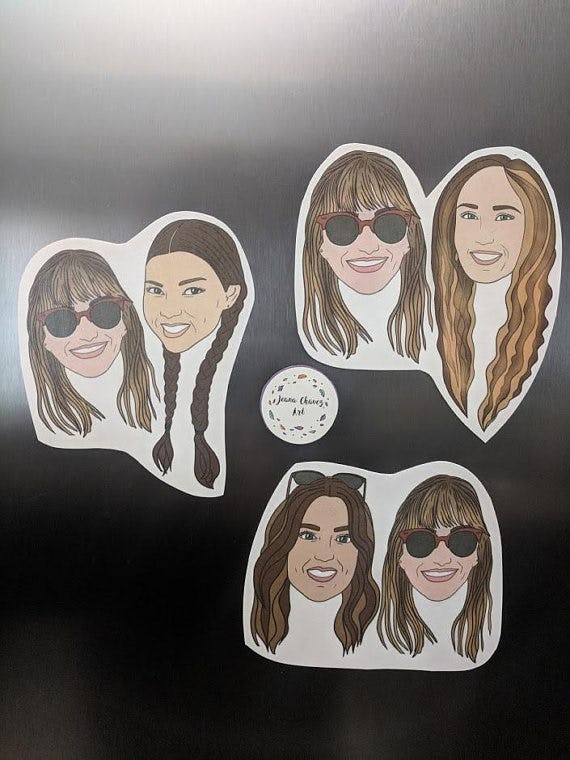 These Personalized Face Magnets Let You Hang Your Whole Squad Up On The ...