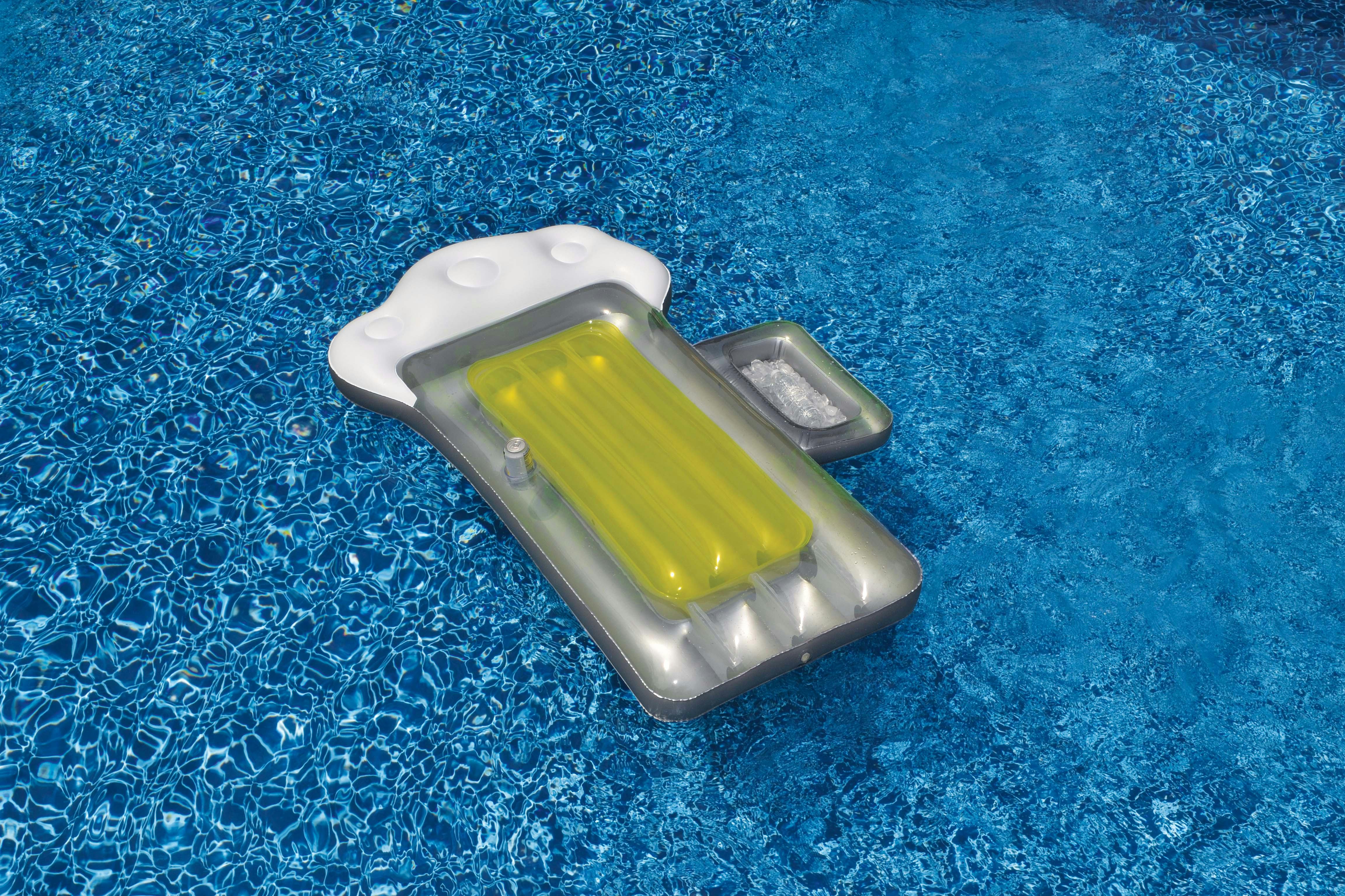 The Best Pool Floats For Summer, Based On Your Favorite Drinks