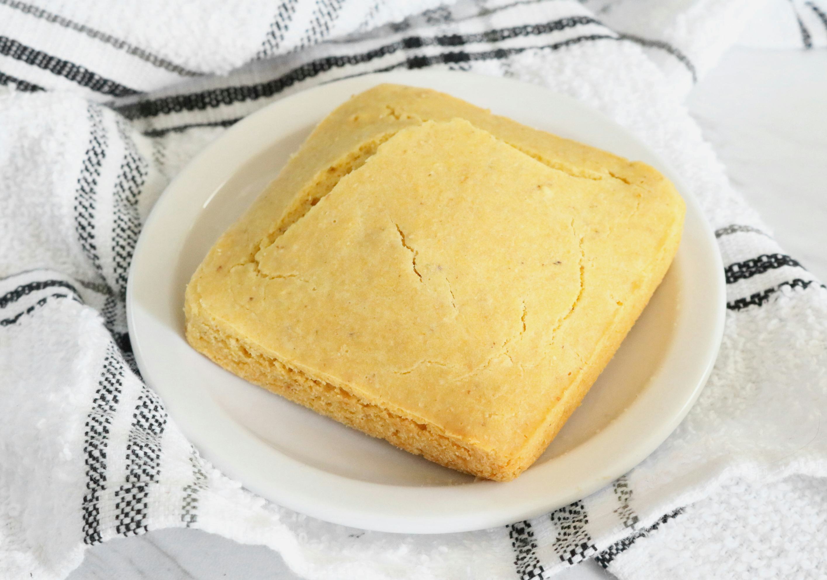 This Cornbread Recipe For One Person Is The Cutest Comfort Food You’ll ...