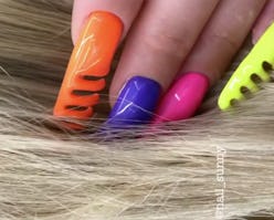 Hair Comb Manicures Are Now A Thing & Literally No One Asked For This