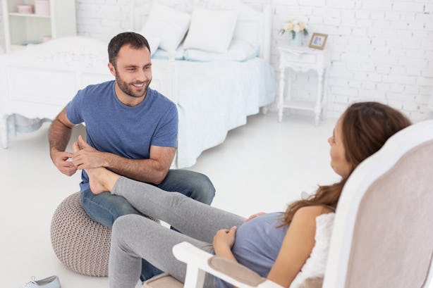 can-a-foot-massage-induce-labor-here-s-what-the-science-actually-finds
