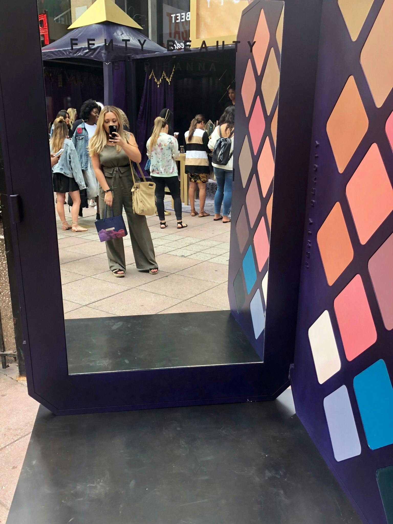 What Does The Fenty Beauty Pop-Up Shop Look Like? I Got To Experience ...
