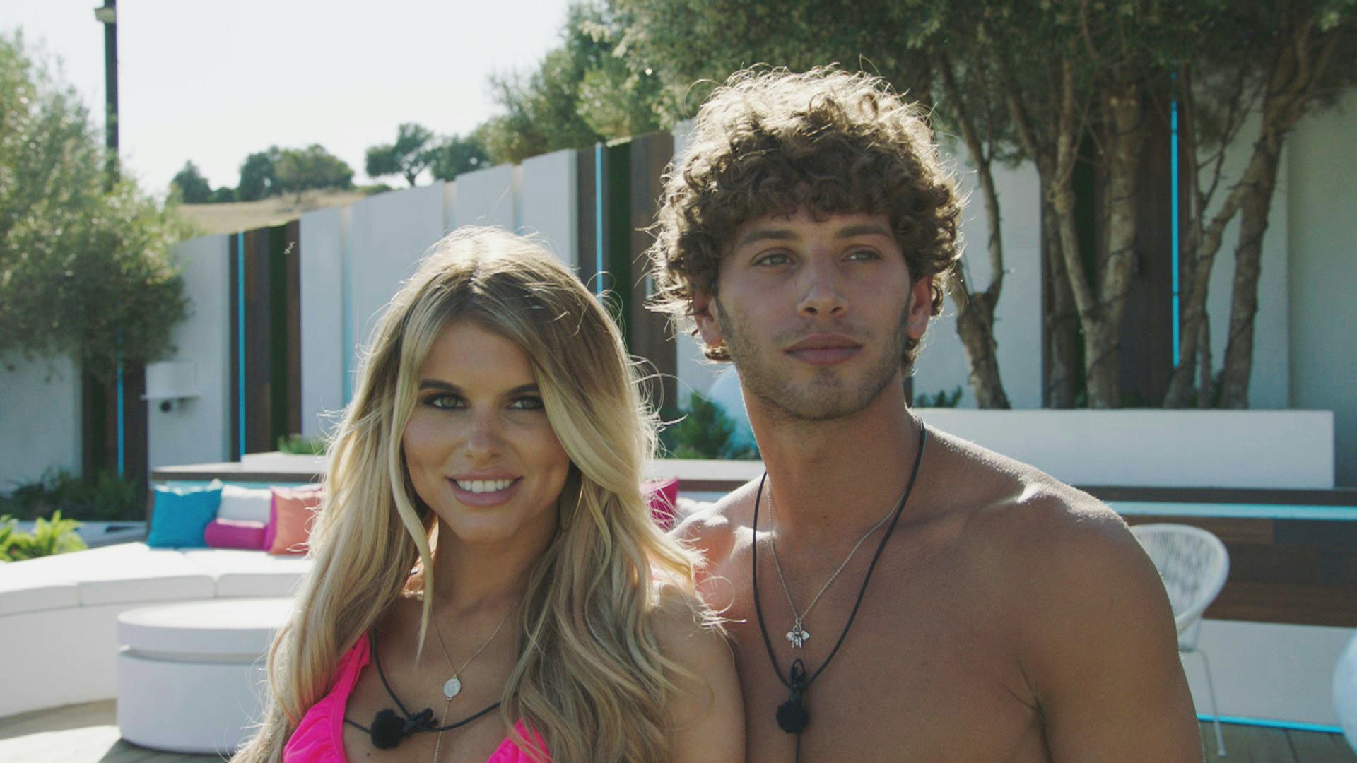 'Love Island's First Coupling Up Of 2018 Has Finally Happened, But A ...