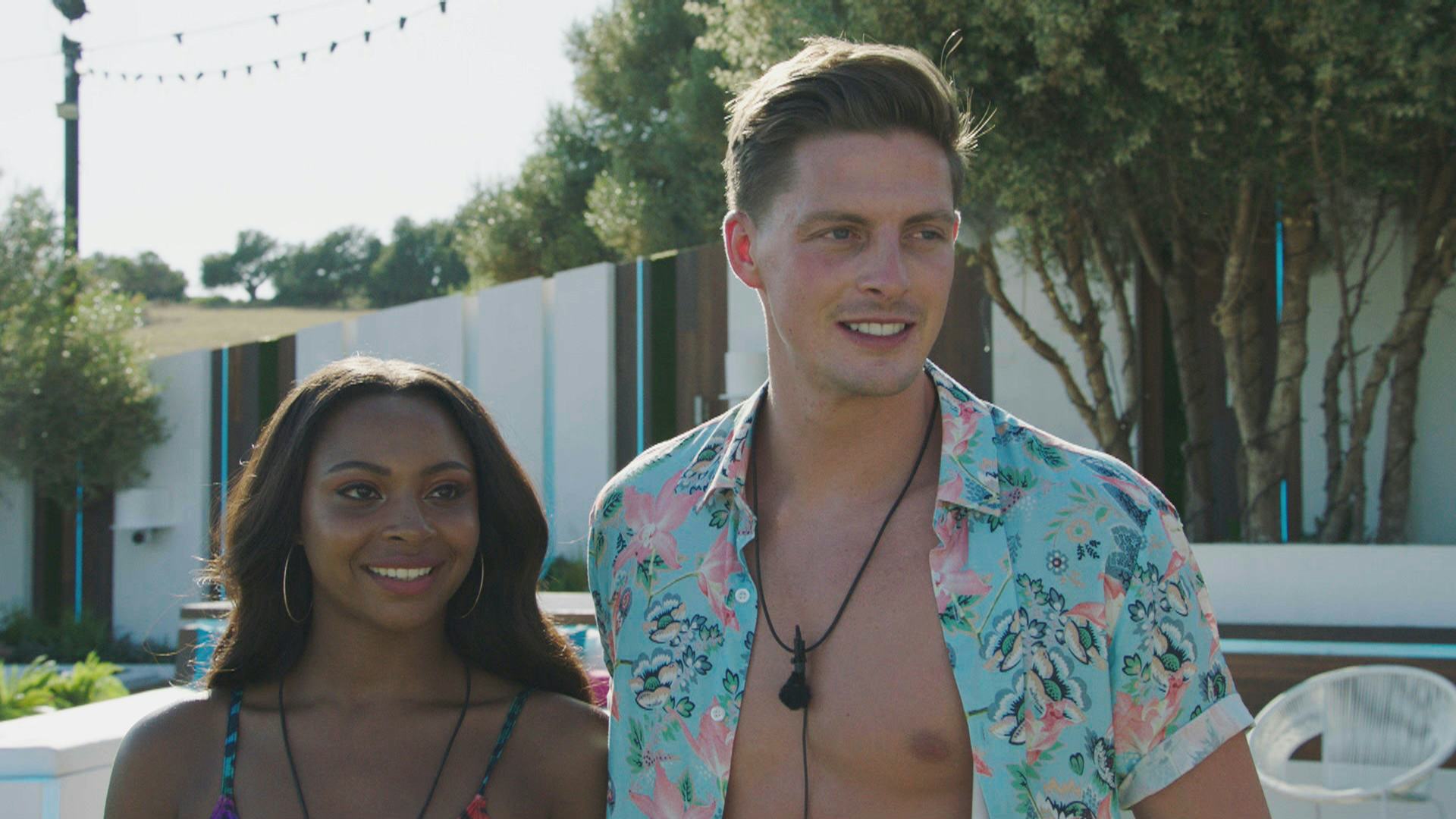 'Love Island's First Coupling Up Of 2018 Has Finally Happened, But A ...