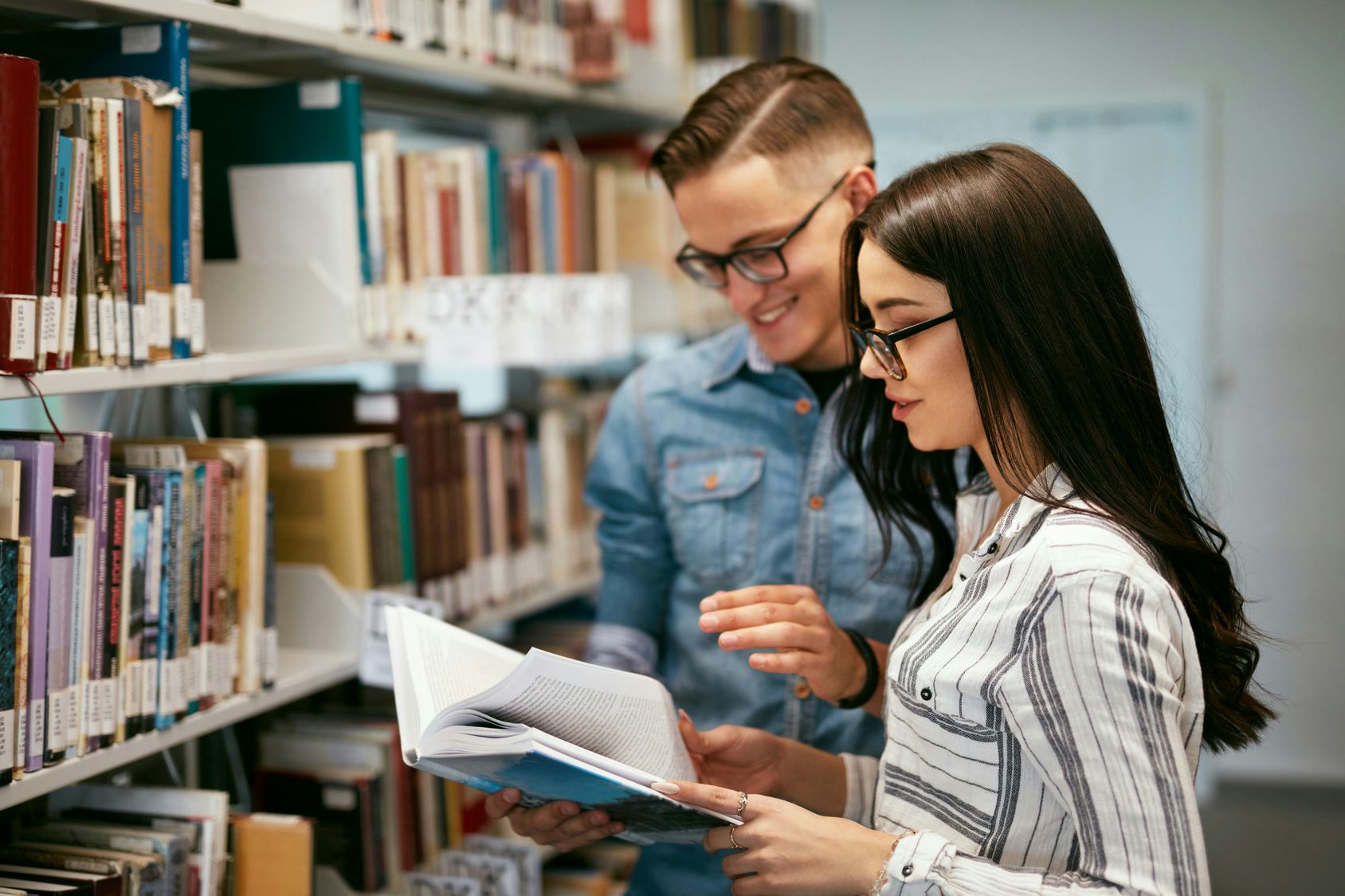 The 11 Best Places To Take An Introvert On A Date, According To Experts