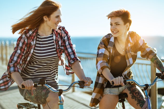 11 Summer First-Date Ideas That Are More Fun Than Just Grabbing A Drink