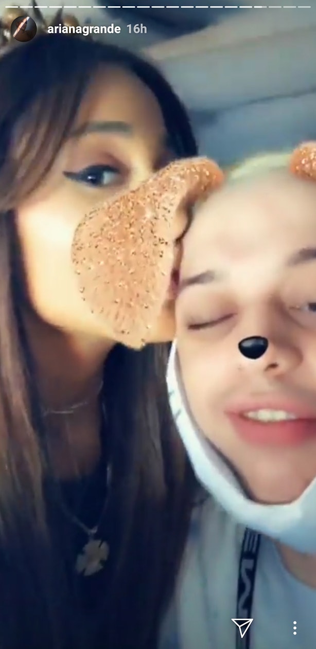 The Photos Of Ariana Grande Supporting Pete Davidson After Wisdom Teeth ...