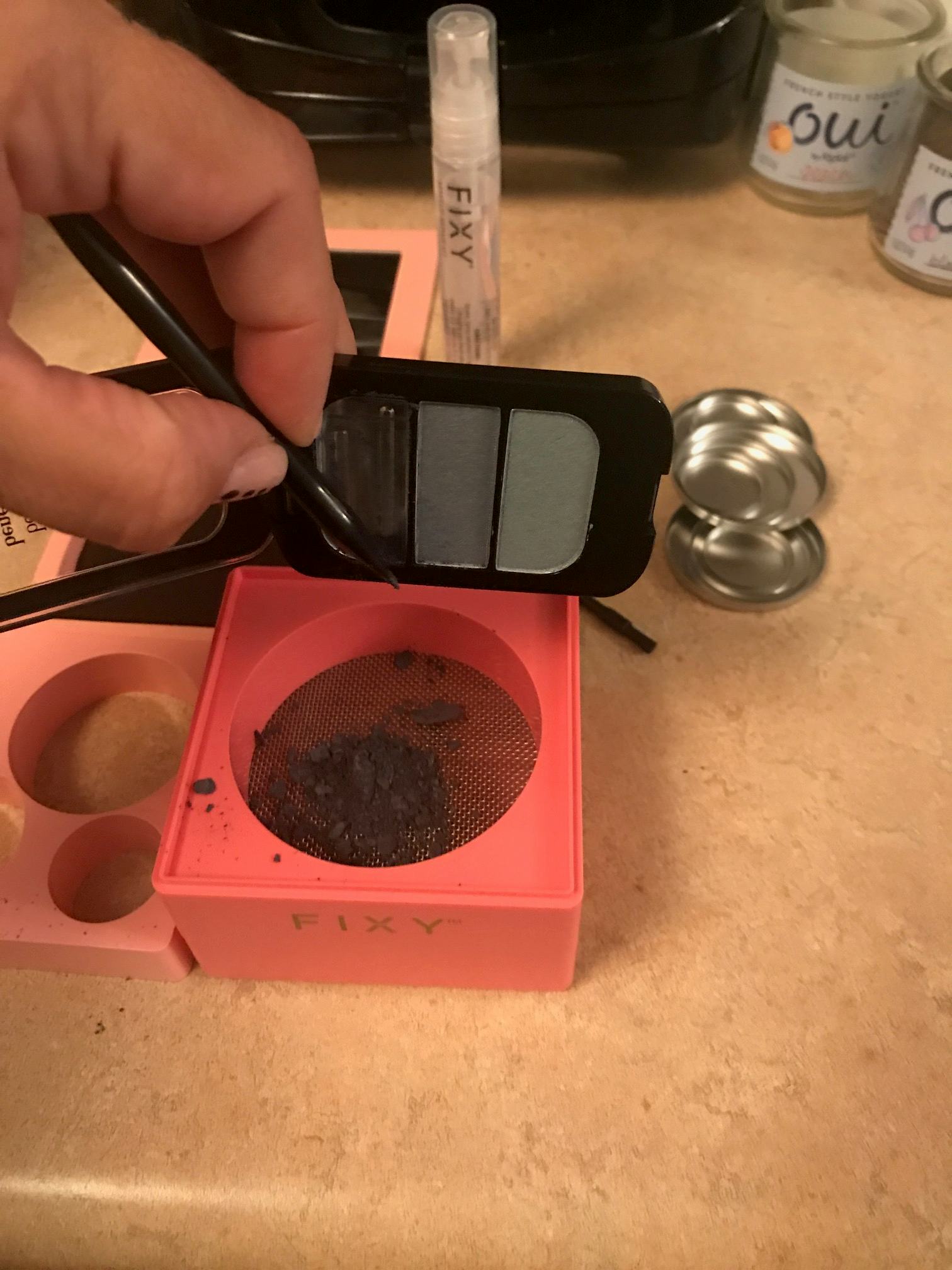 How Do You Fix Broken Eyeshadow? The Fixy Makeup Repair Kit Makes ...