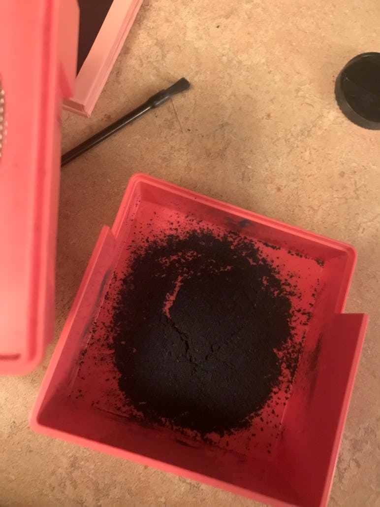 How Do You Fix Broken Eyeshadow? The Fixy Makeup Repair Kit Makes ...