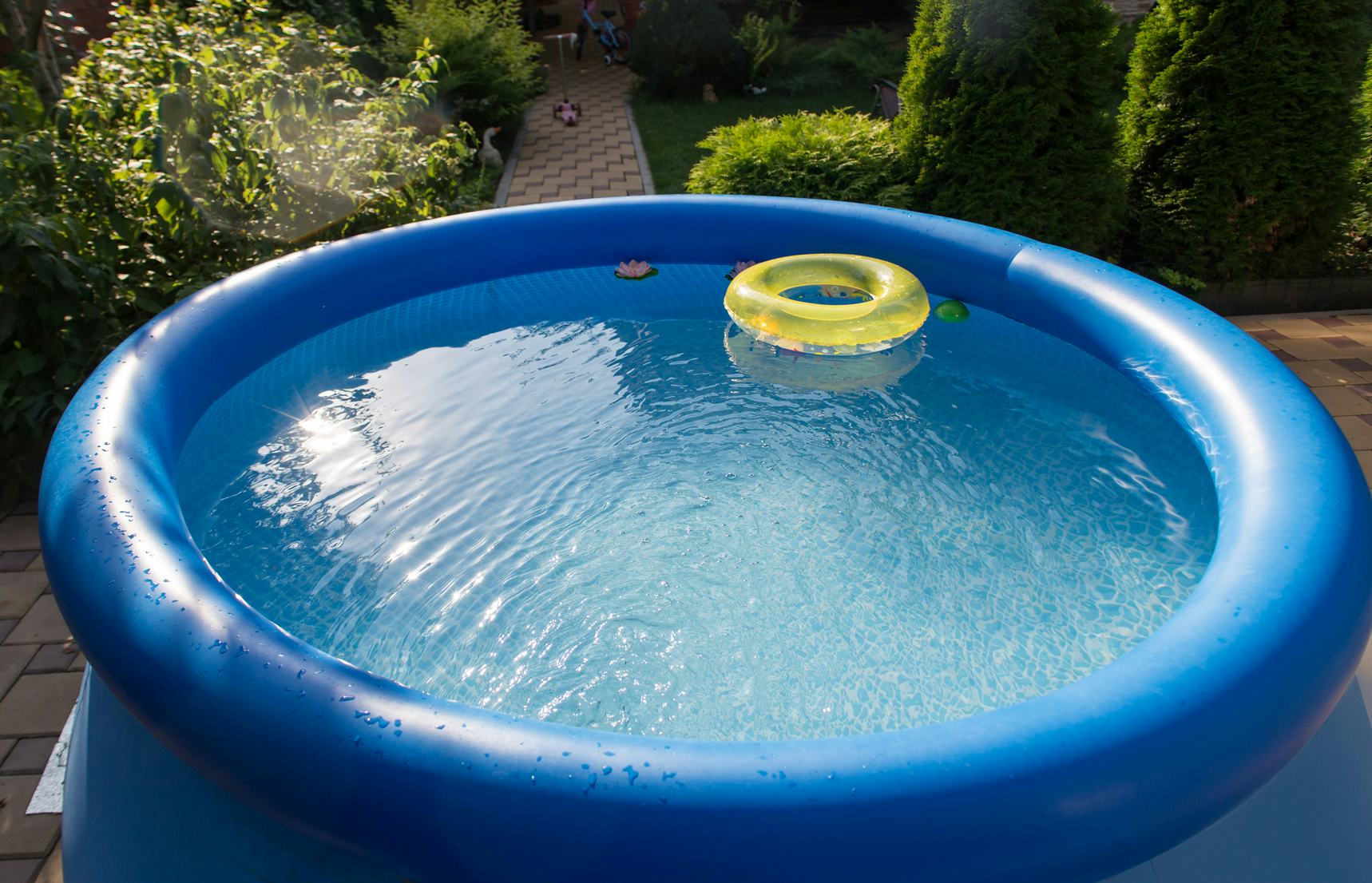 7 Gross Facts About Kiddie Pools, Because There's So Much More Than ...