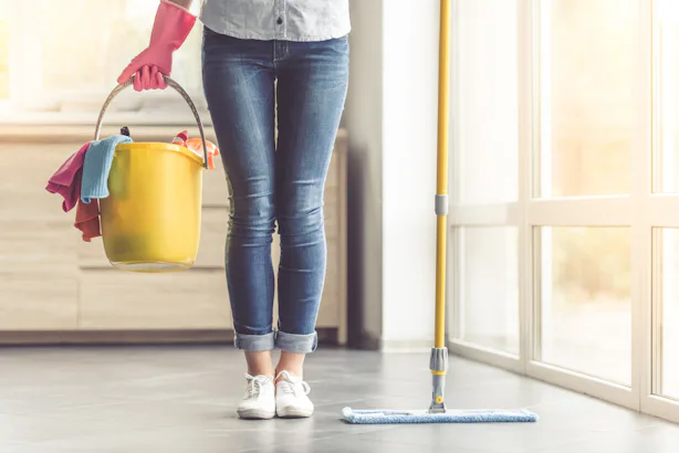 12 Cleaning Instagram Accounts To Follow If You Need Some Motivation