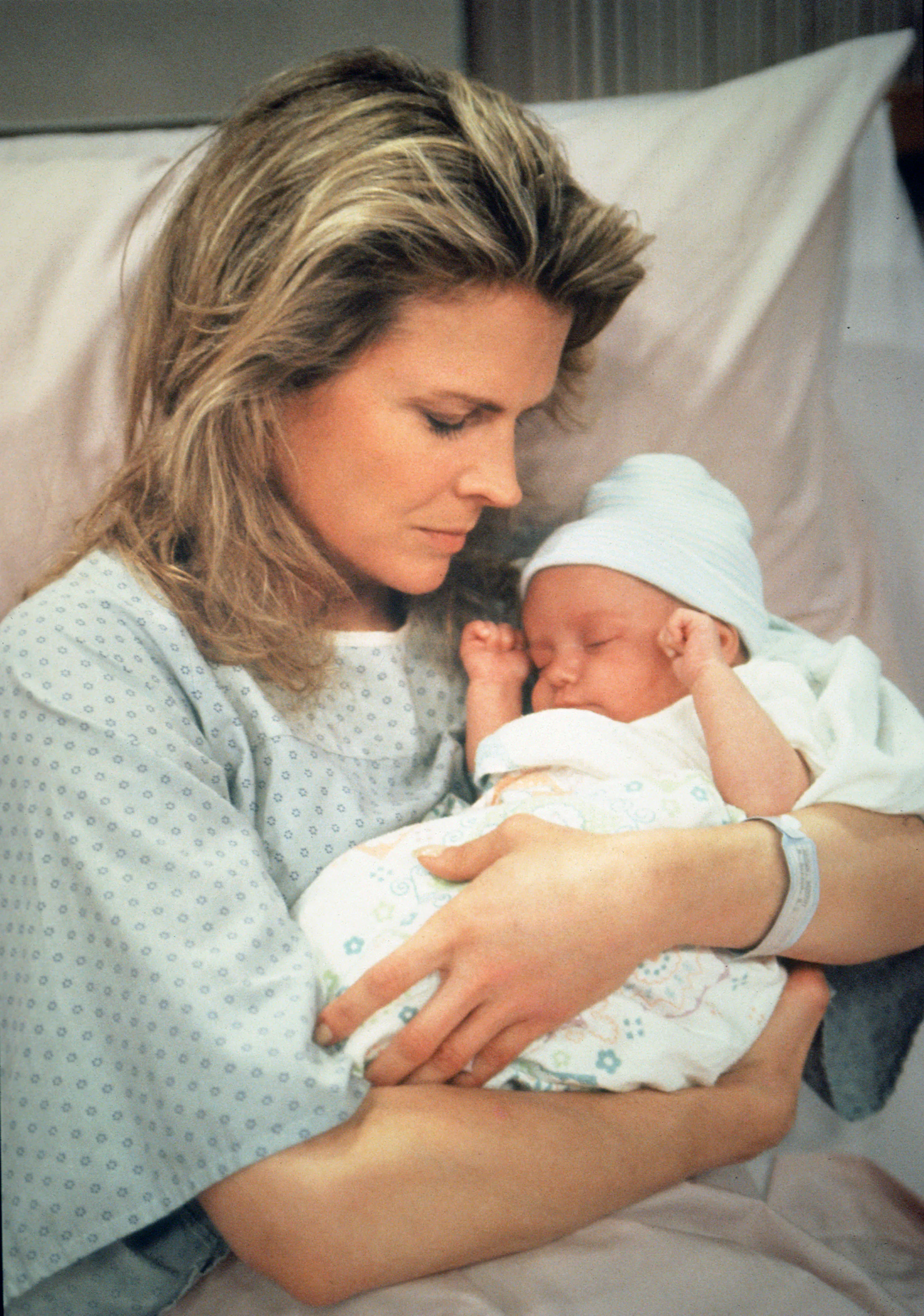 Why Choosing Single Motherhood Still Means Breaking All The Rules