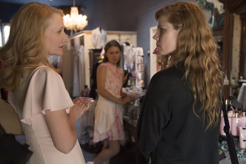 The 'Sharp Objects' Costume Designer On Hiding Camille's Scars & How To ...