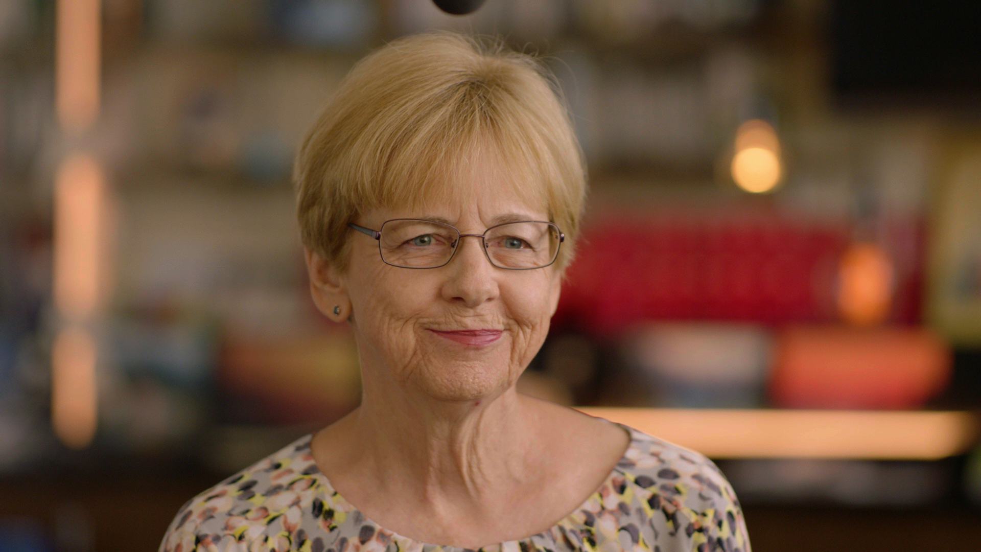 Who Are The Royal Experts Featured In 'The Story Of The Royals'? Here's ...