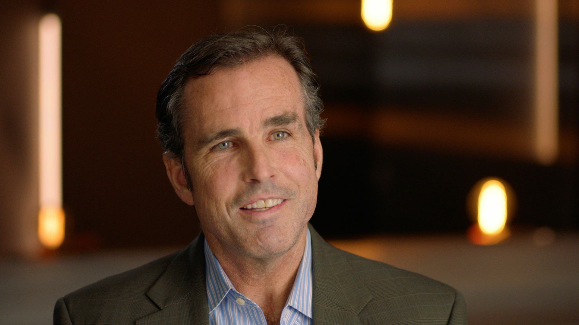 Who Are The Royal Experts Featured In 'The Story Of The Royals'? Here's ...