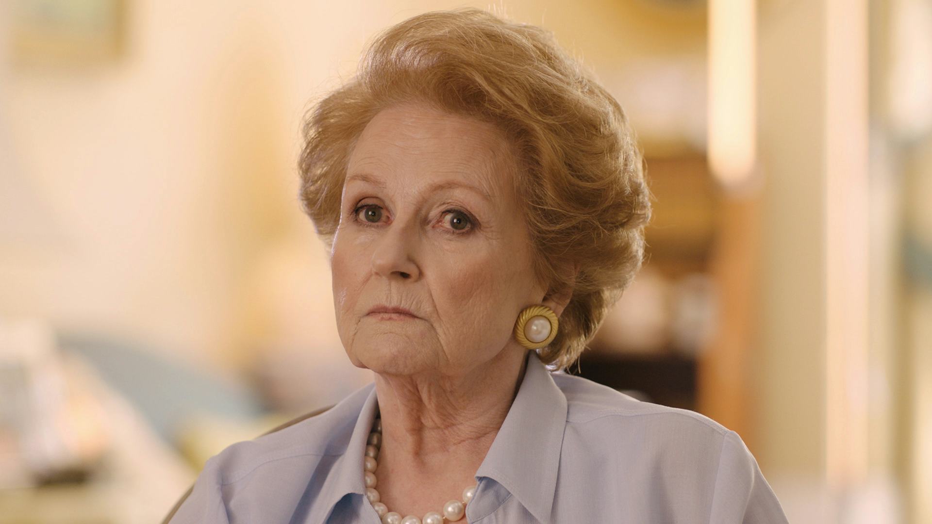 Who Are The Royal Experts Featured In 'The Story Of The Royals'? Here's ...