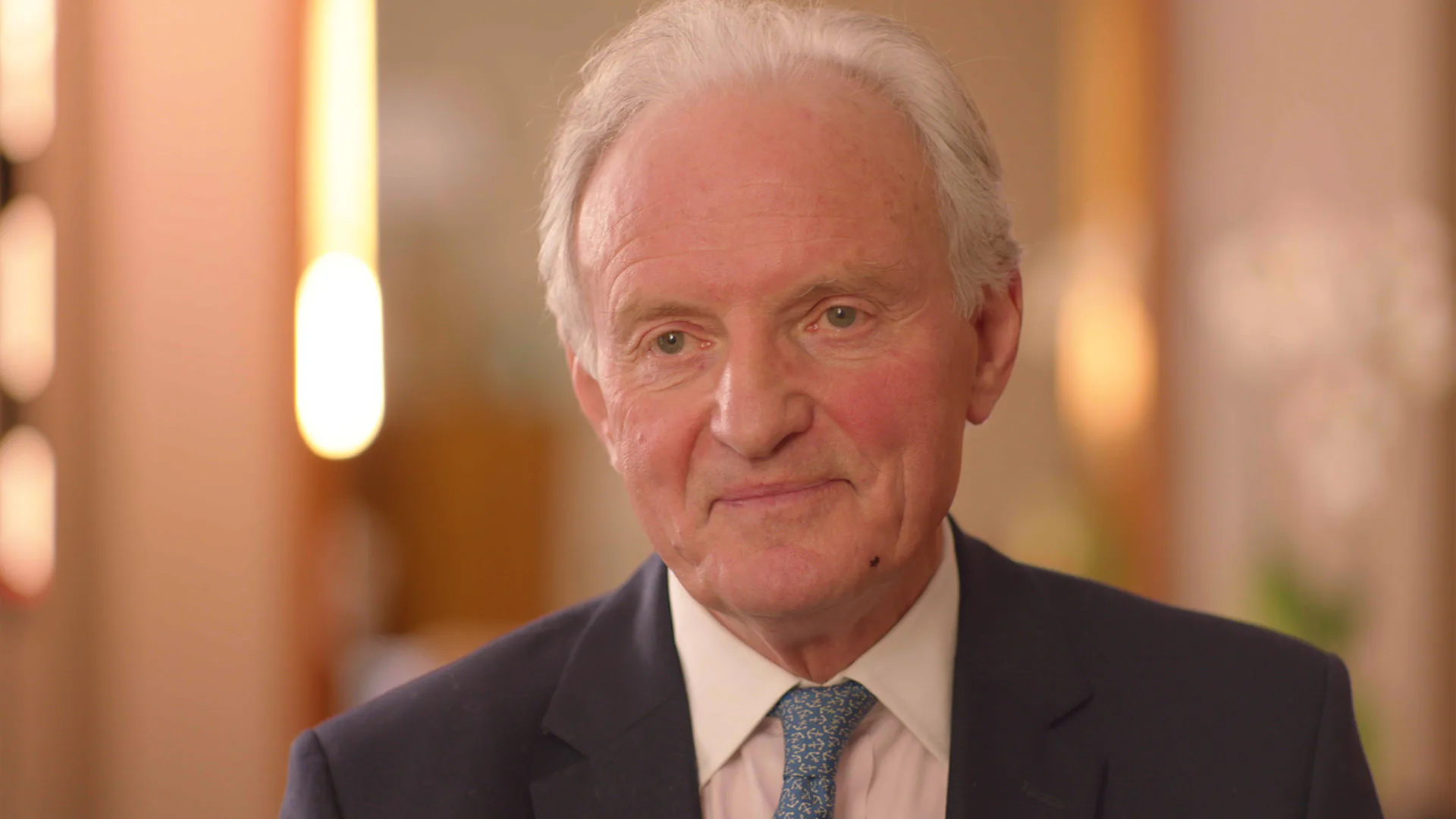 Who Are The Royal Experts Featured In 'The Story Of The Royals'? Here's ...