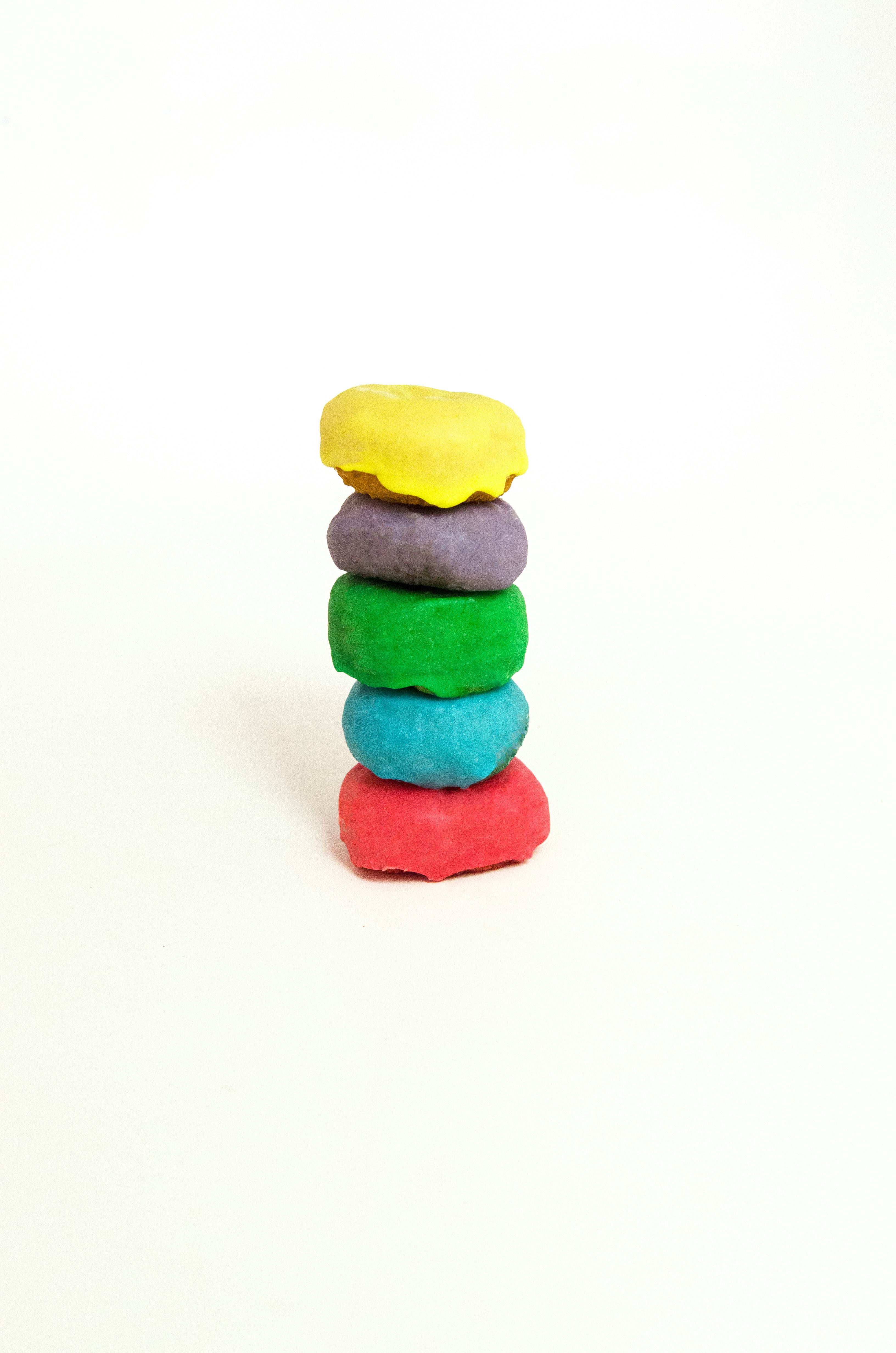 Mini Froot Loops Donuts Are Available At Carl's Jr. & Hardee’s, So It's ...