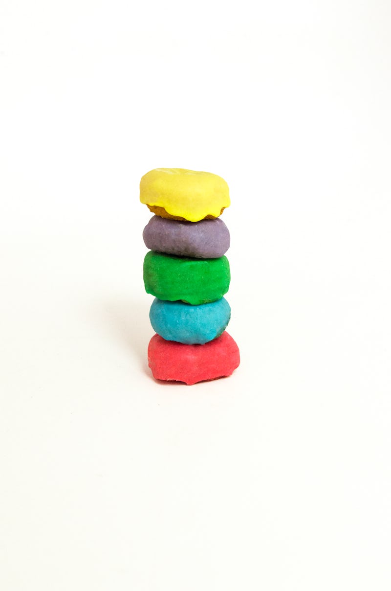 Mini Froot Loops Donuts Are Available At Carl's Jr. & Hardee’s, So It's ...