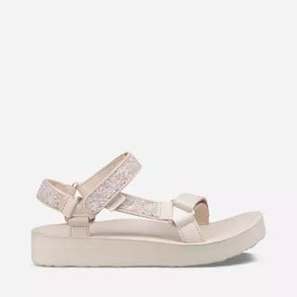 What To Wear With Tevas To Make Them Work For Every Occasion