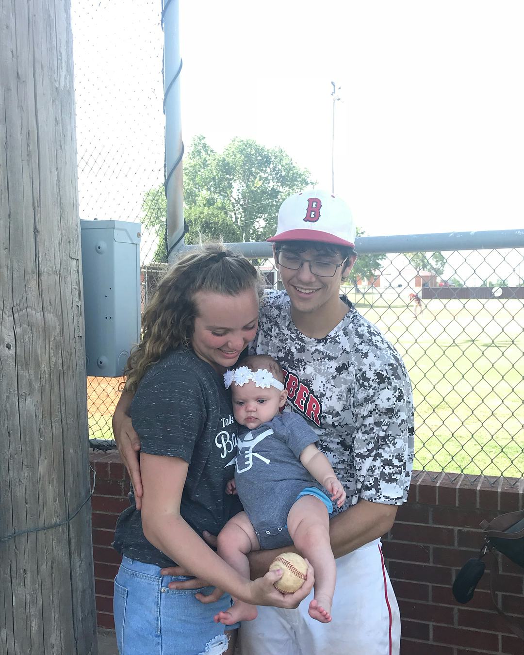 What Is ‘Unexpected’ Star Emiley’s Instagram? Her Account Shows That ...