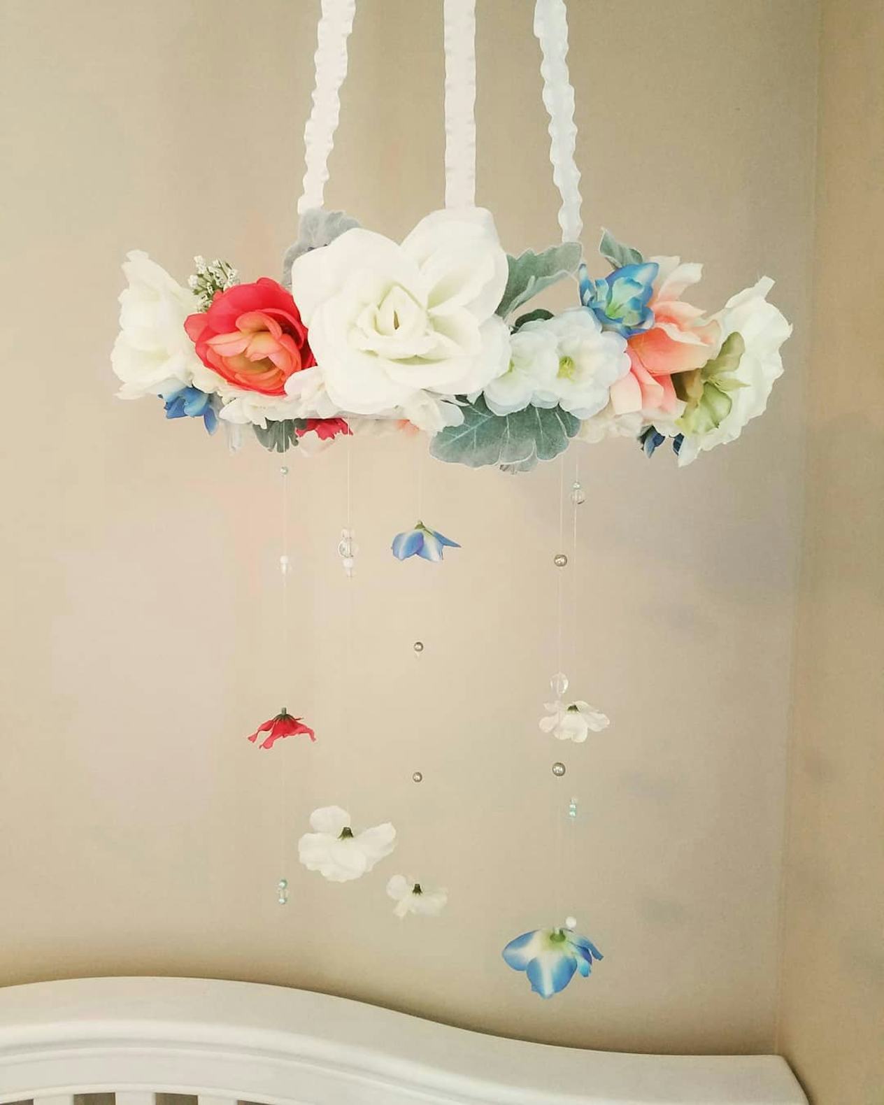 25 Flower Nursery Ideas To Craft The Floral Baby Room Of Your Dreams
