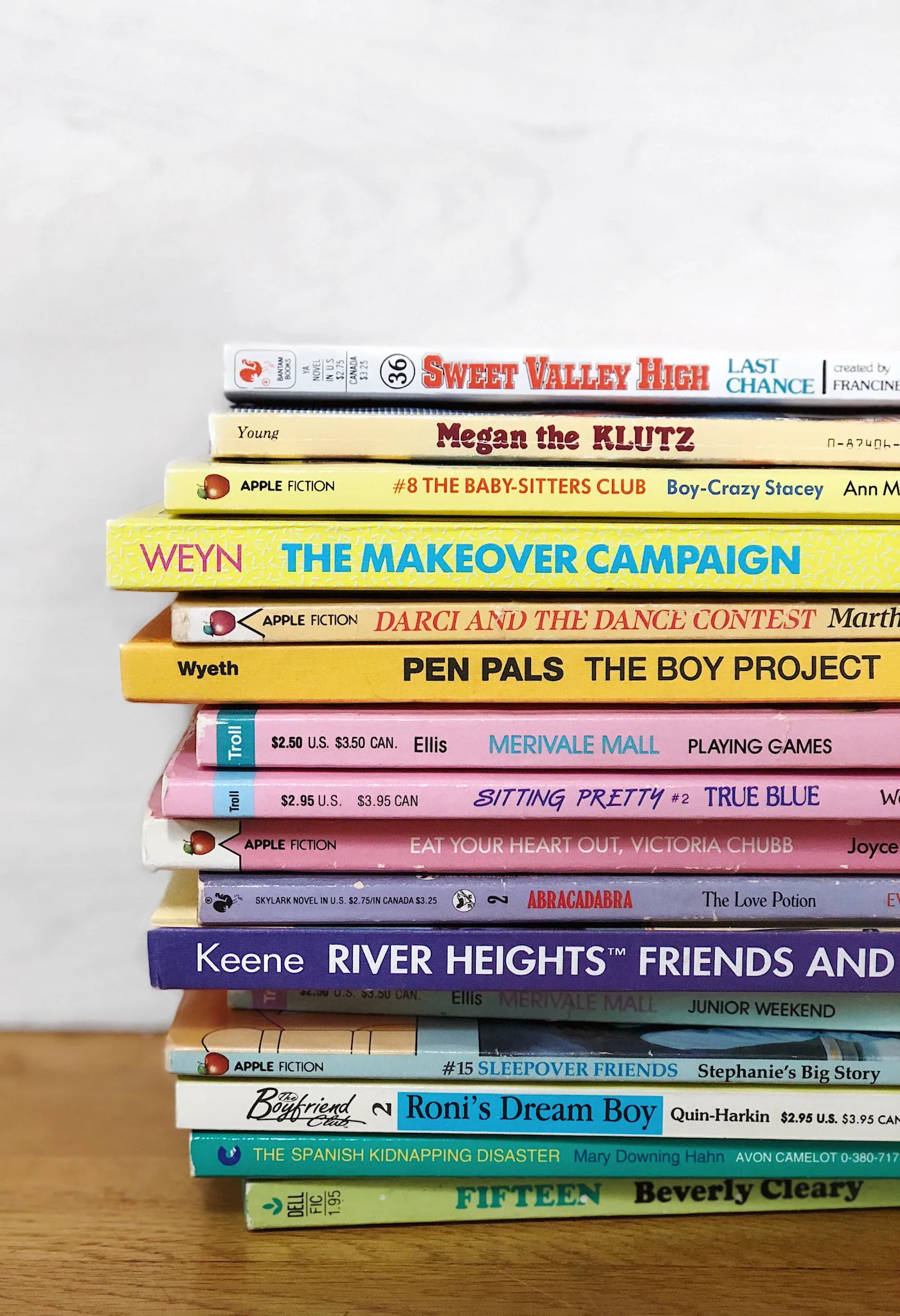 This '90s Mystery Book Pack Will Give You All The Sweet Valley Feels