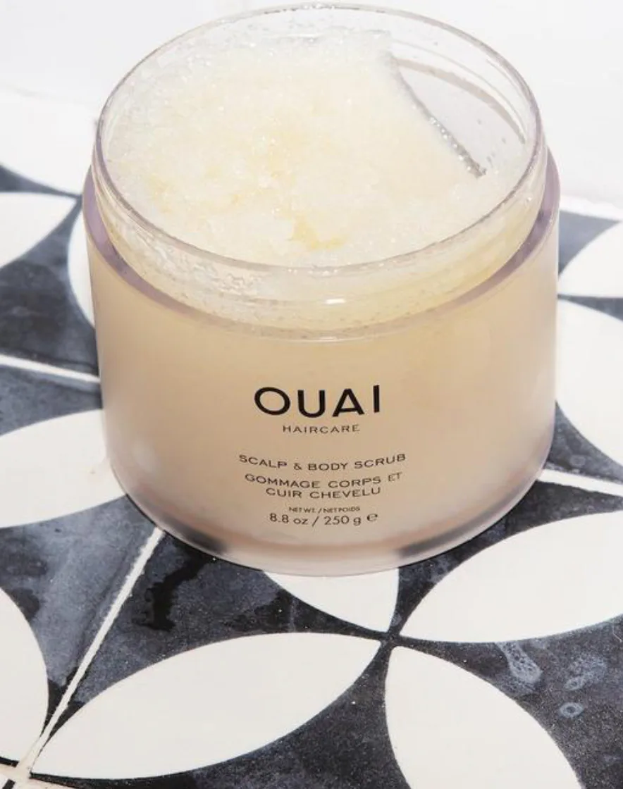 This Ouai Scalp + Body Scrub Review Proves Greasy Roots Can Feel Great ...