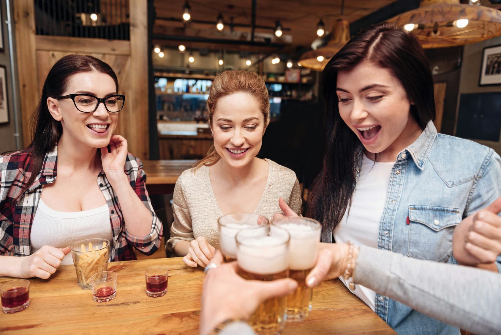 30 Clever Happy Hour Captions, Because It's Beginning To Look A Lot ...