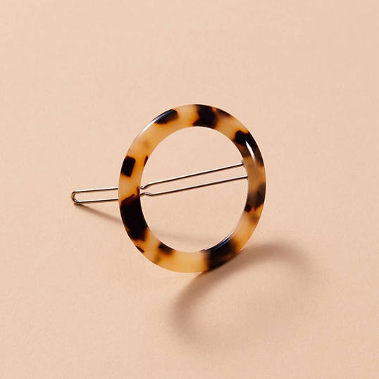 Are Hair Clips In Style? According To These 4 Celebrities, Yes