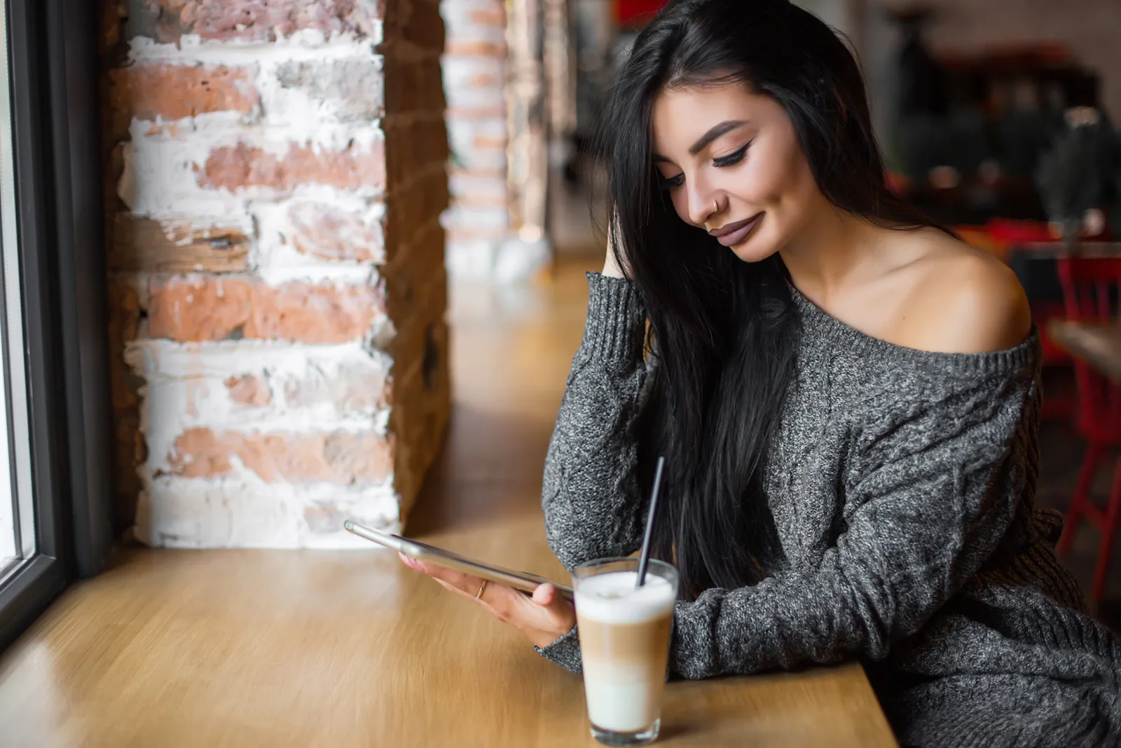 The Most Right-Swiped Jobs On Tinder In 2018