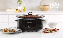 The 4 Largest Slow Cookers