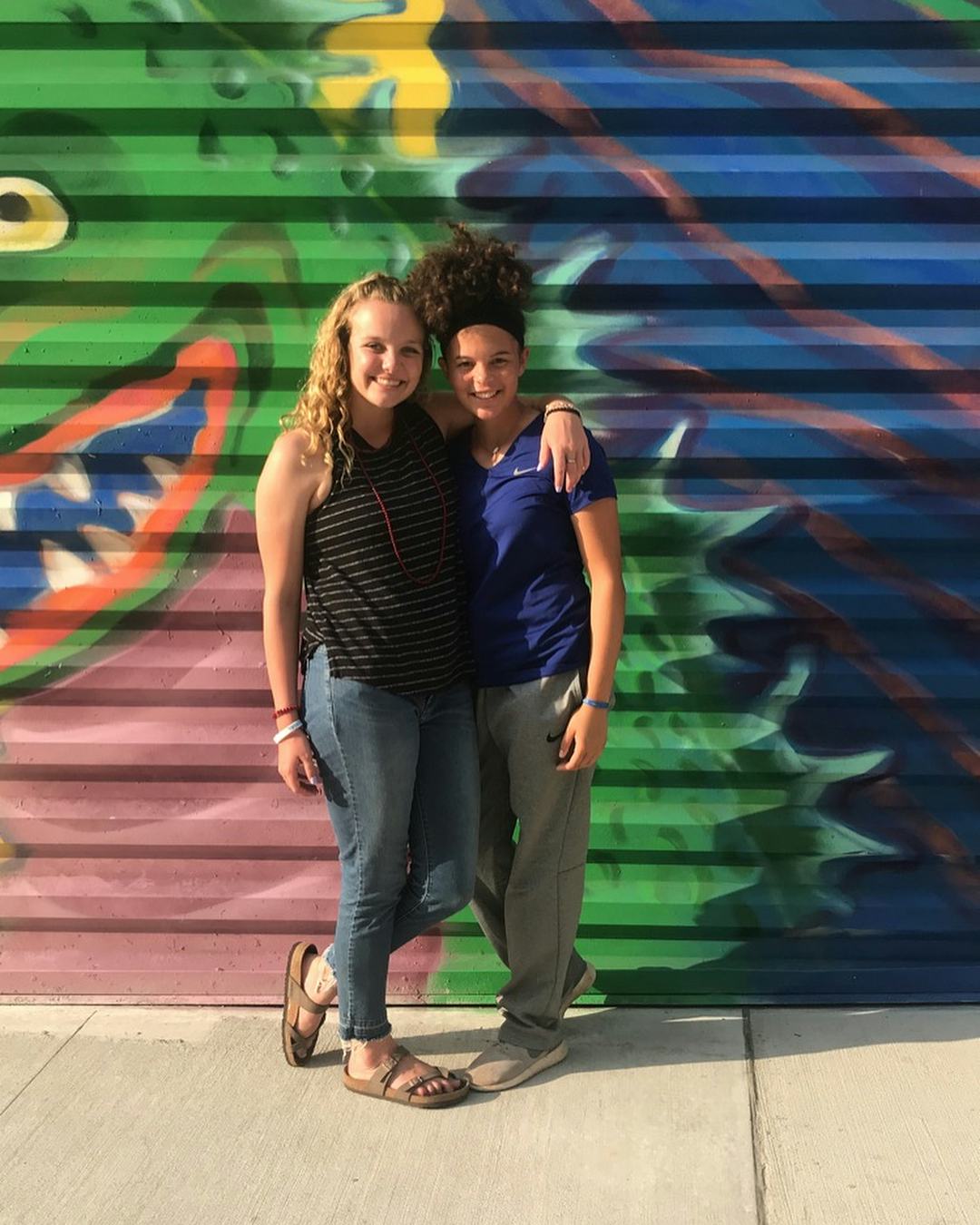 What Is ‘Unexpected’ Star Emiley’s Instagram? Her Account Shows That ...