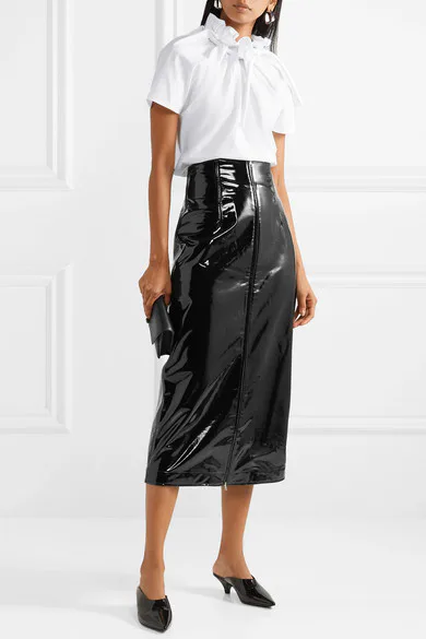 Rosie Huntington-Whiteley’s Black Vinyl Skirt Is The Easiest Intro To ...