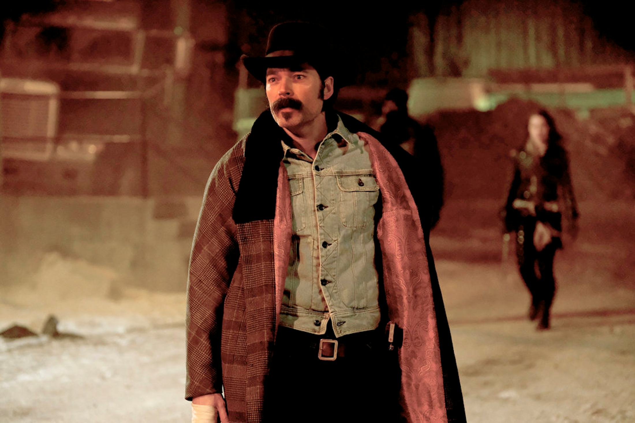 Were Doc & Wyatt Together? ‘Wynonna Earp’ Implied That the Gunslingers ...