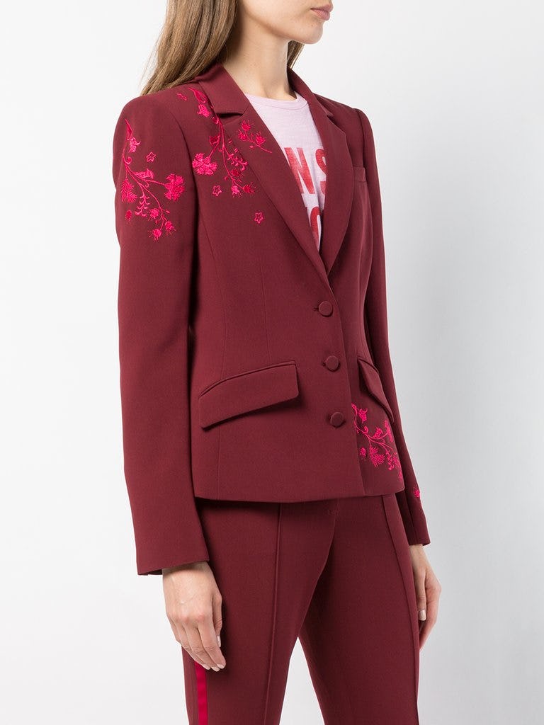 Viola Davis’ Red Suit Is The Fall Set You’ve Been Waiting For