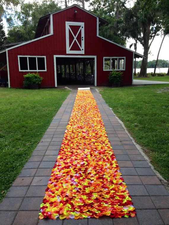 17 Things That Are Perfect For A Fall Wedding