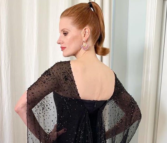 7 Winter Ponytail Ideas To Try When You’re Running Late For Work