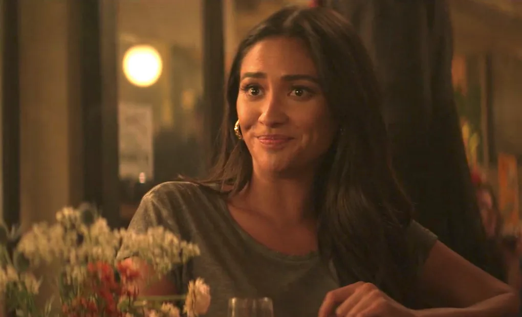 8 Peach Quotes From 'You' That Are Just As Devastating As Her Storyline