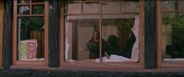 The 17 Scariest ‘Bird Box’ Moments That’ll Make You Wish You Had Your ...