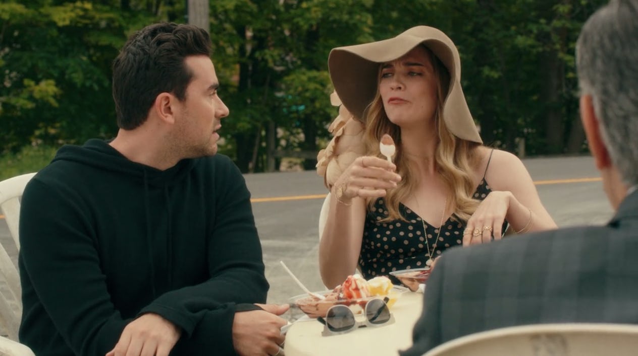 15 Alexis Stories From 'Schitt's Creek' So Wild, You Have To Hear Them ...