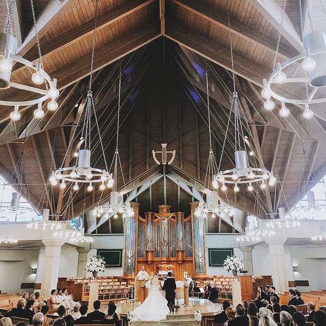 19 Stunning Photos Of Church Weddings That’ll Make Your Jaw Drop