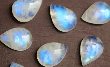 5 Crystals For Valentine’s Day 2019 That Have Major Heart-Healing ...