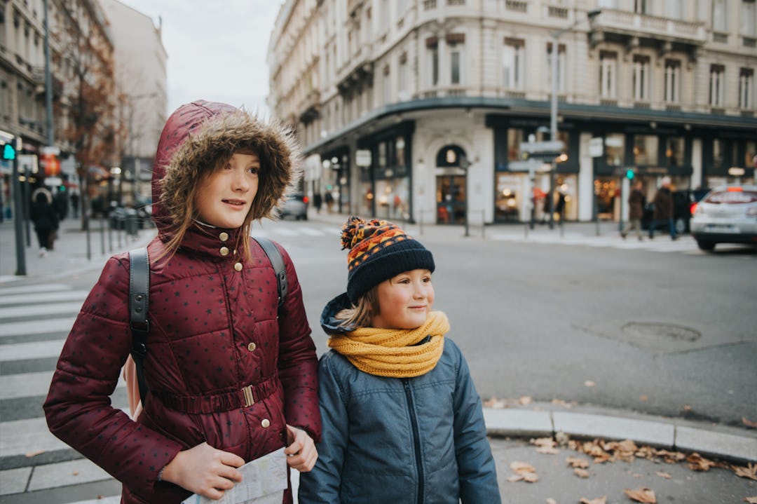 7 Fascinating Facts About Second-Born Children That Prove Birth Order ...