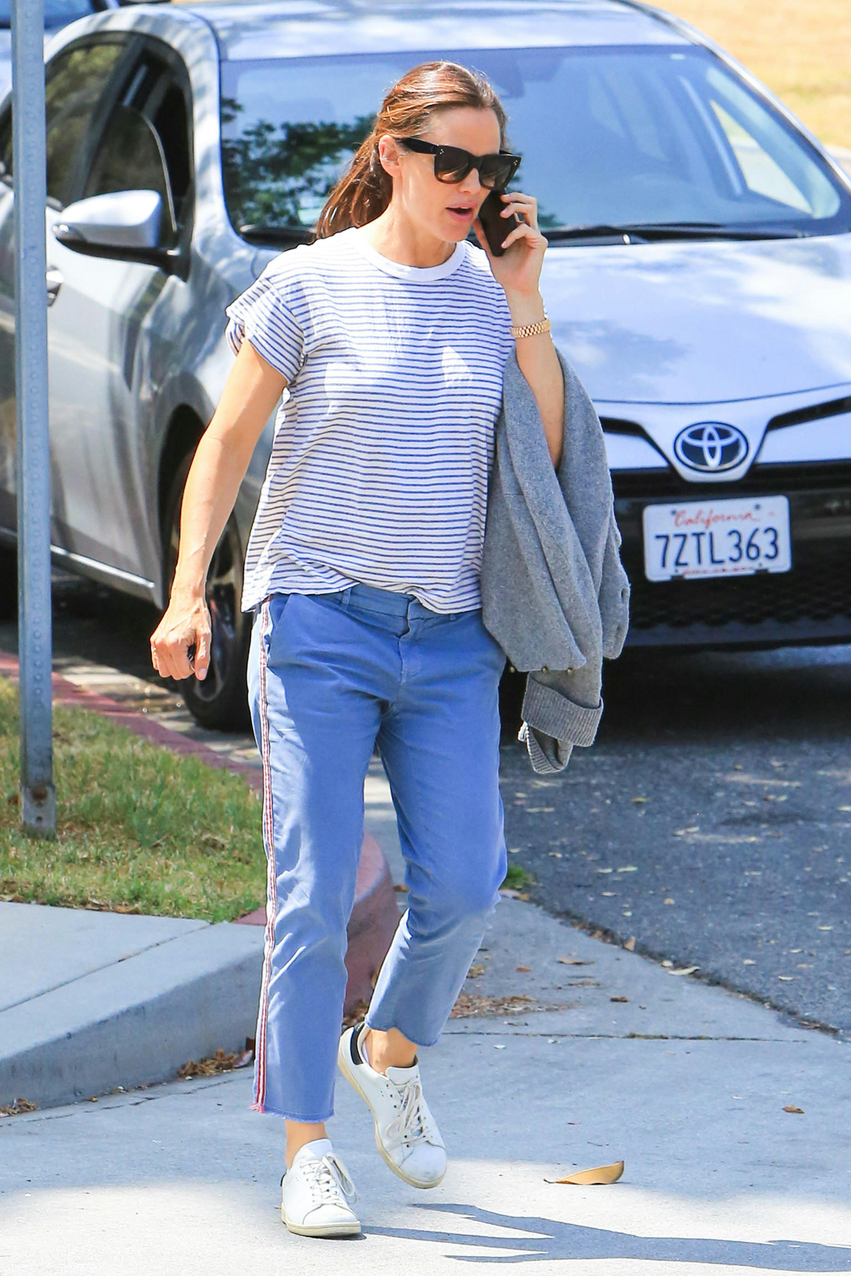 Recreate Jennifer Garner’s Casual Style With These 4 Pieces